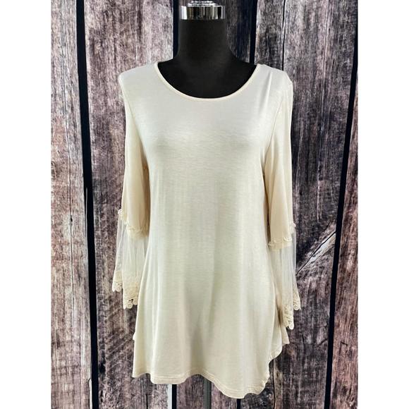 VOCAL APPAREL | Tops | New Vocal Apparel Mid Sleeve Top In Tan | Poshmark